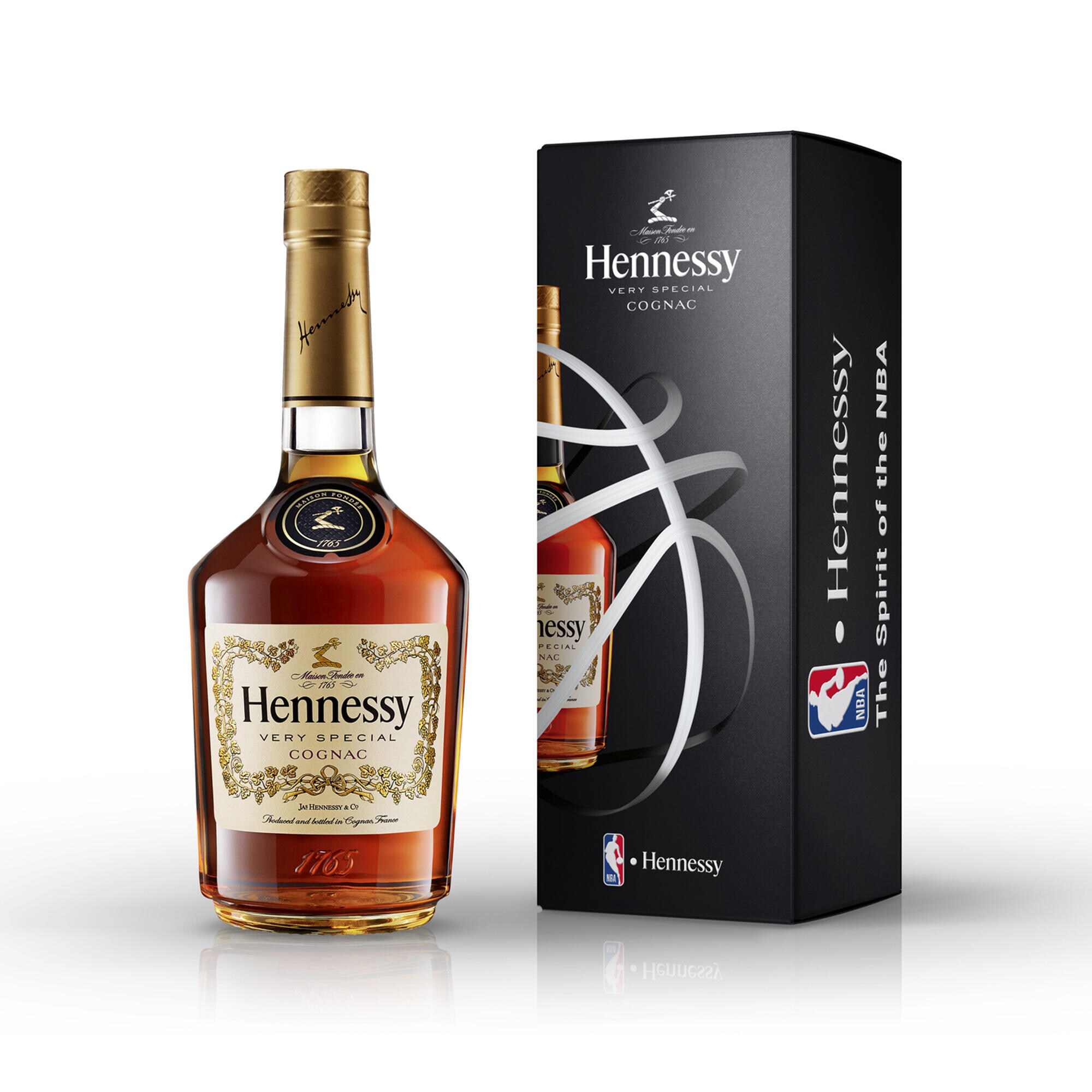 Finest cognac: Hennessy XO, Hennessy Paradis and other cognac bottles